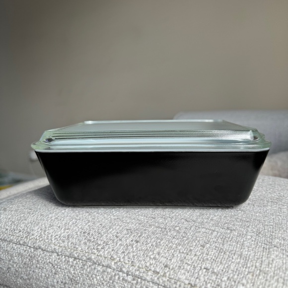 Pyrex | Kitchen | Rare Rodney Kent Starline Pyrex 53 950s Matte Black ...
